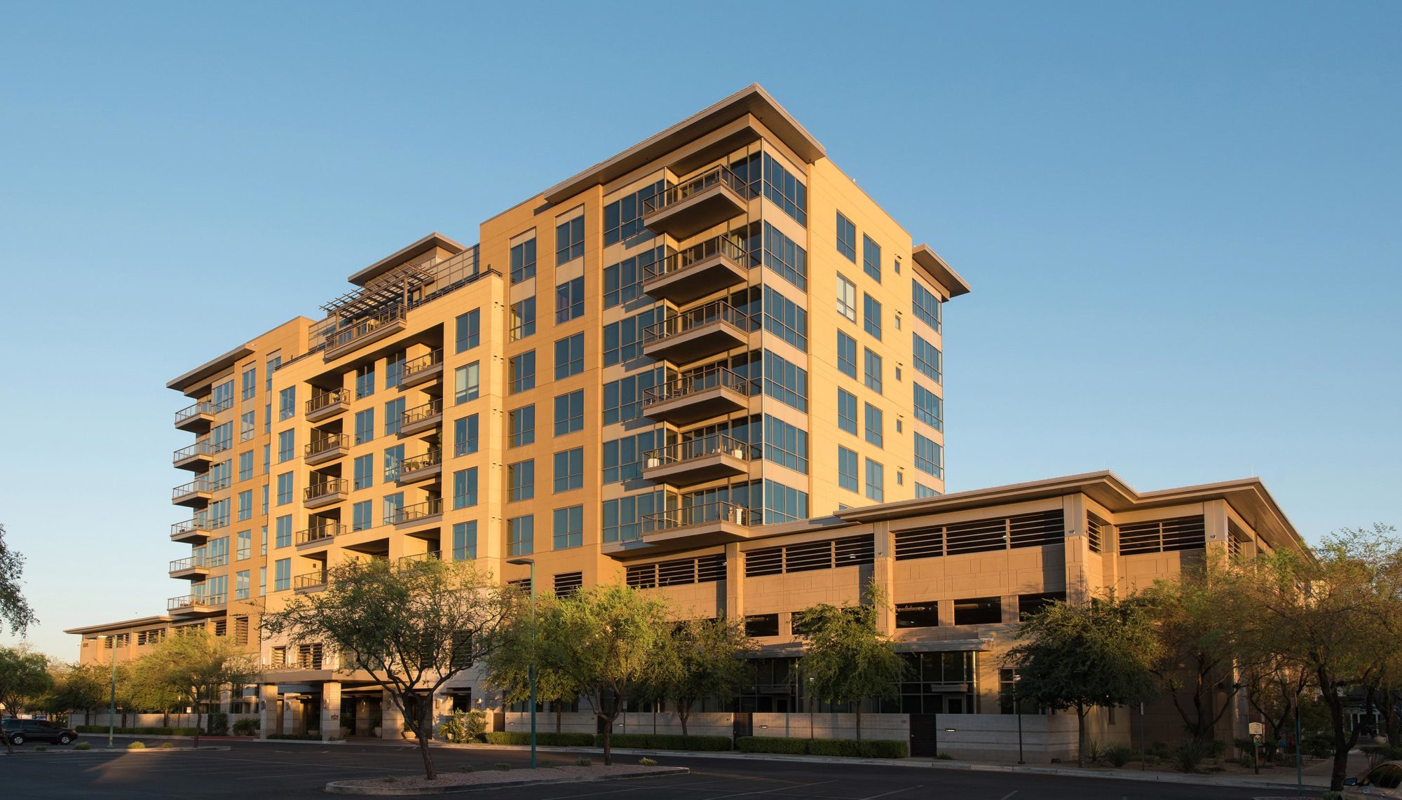 Kierland Plaza Lofts & Tower Lofts - Nelsen Partners Architects